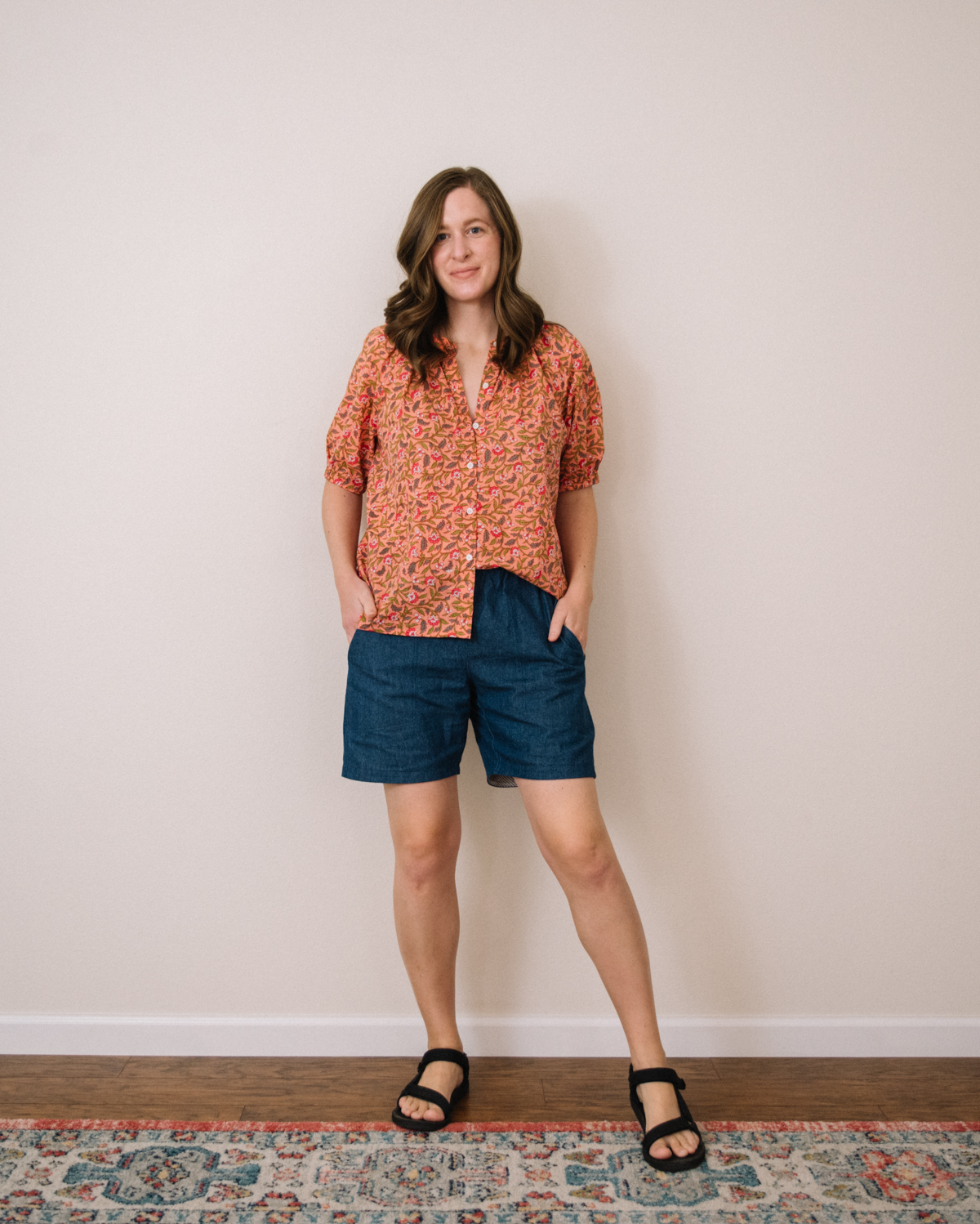 Roscoe Blouse – Mandarin Collar + Elastic Sleeves – The Sewing Things Blog